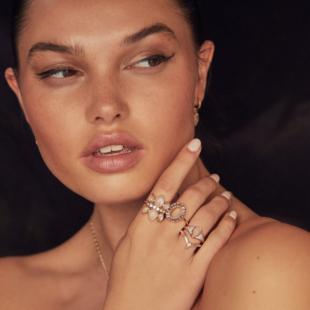 Rings – Elizabeth Stone